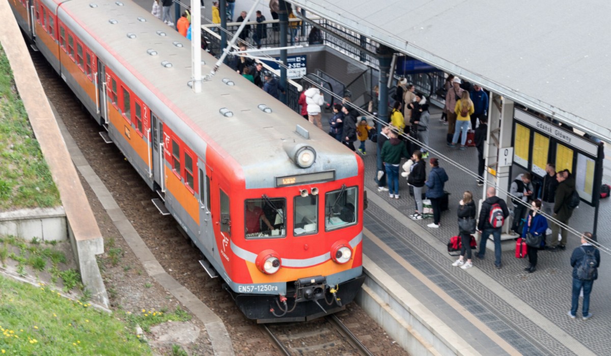 Gdańsk: PKP Intercity wystawiło pasażerów sprzedając więcej miejsc niż ...