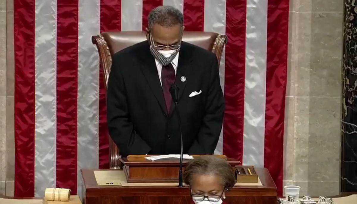 Demokrata podczas wystąpienia w Kongresie zmienił uroczystą formułę z ...