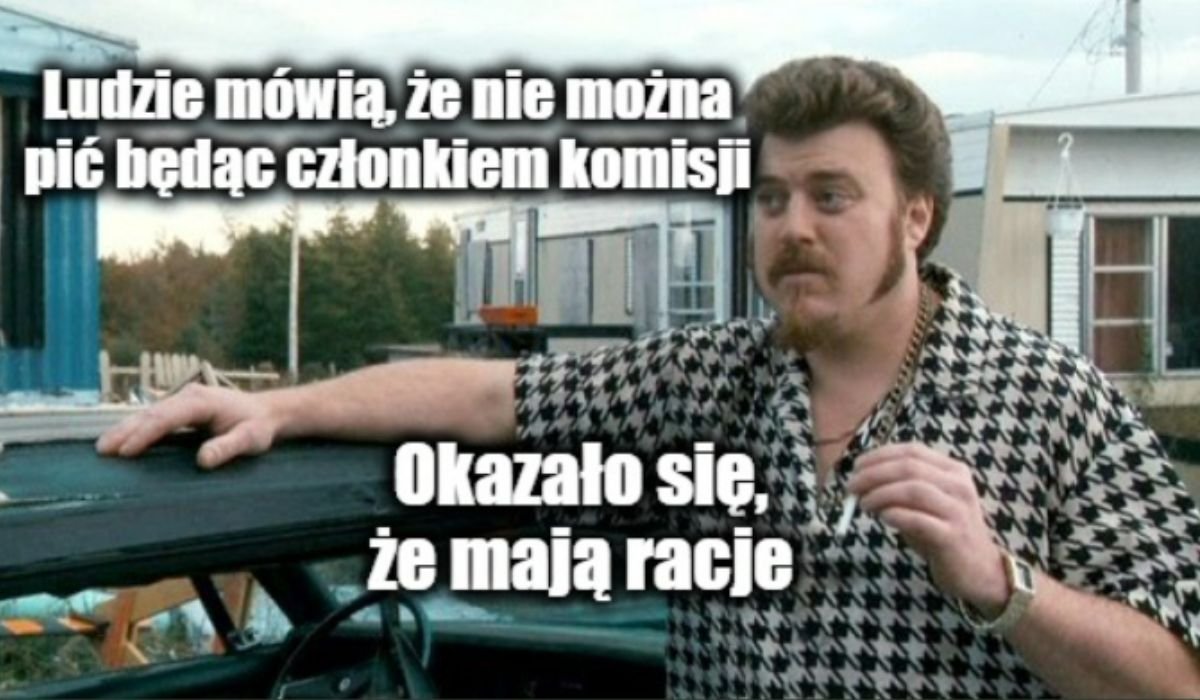 Członek komisji wyborczej w czasie przerwy strzelił sobie piwko, a ...